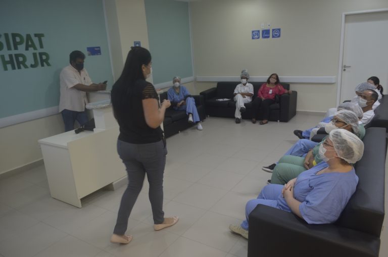 SIPAT aborda saúde mental do colaborador – Hospital Regional Jorge ...